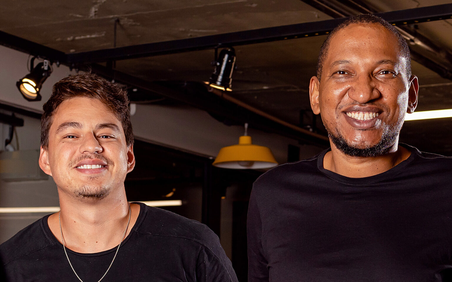 Entenda o que é M&A e conheça o exemplo da levva » levva